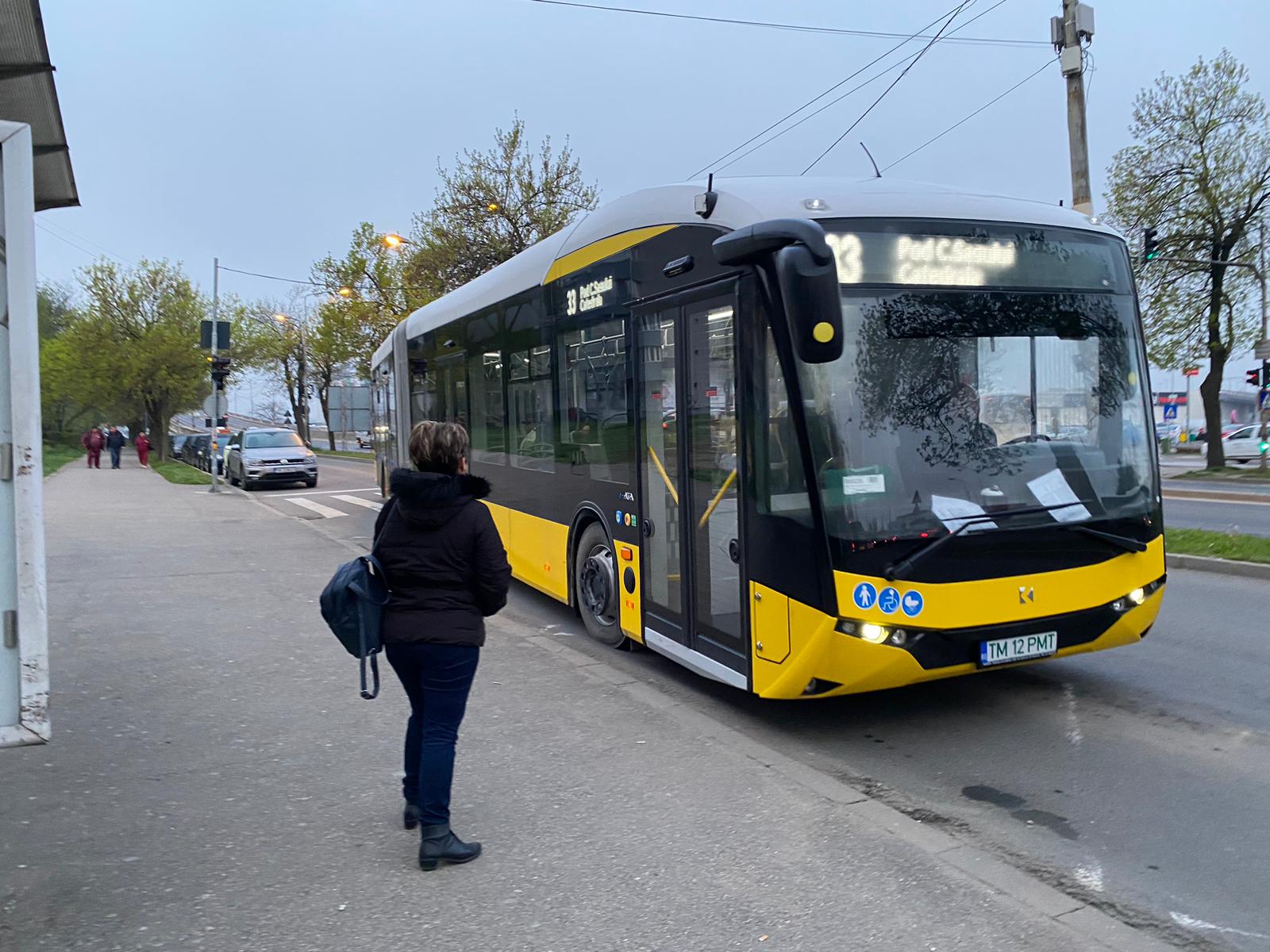 Au ieșit pe traseu primele două autobuze electrice – Observator de Timis