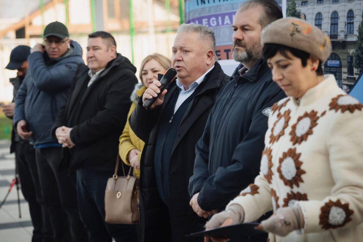 Reabilitarea curții Școlii „Theodor Bucurescu” nr. 1 din Sânnicolau ...